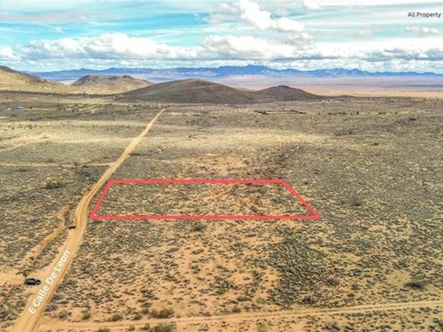 331 34 E Calle De Leon Dr, Kingman, AZ 86409