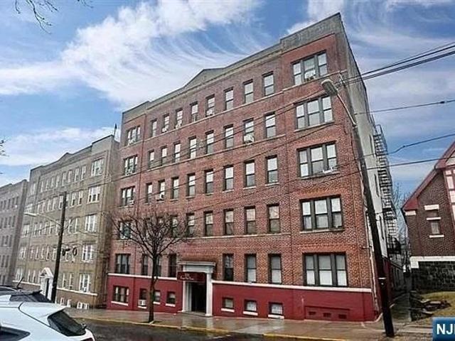 331 79th St Apt 54, North Bergen, NJ 07047