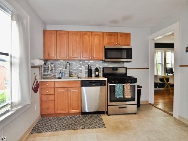 331 Center St # 2