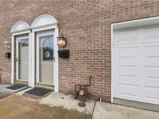 331 clavale dr