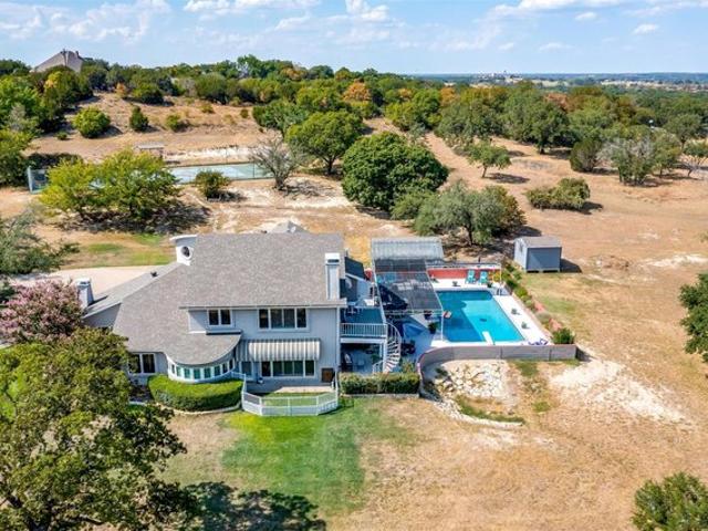 331 Clear Lake Ln, Weatherford, TX 76087