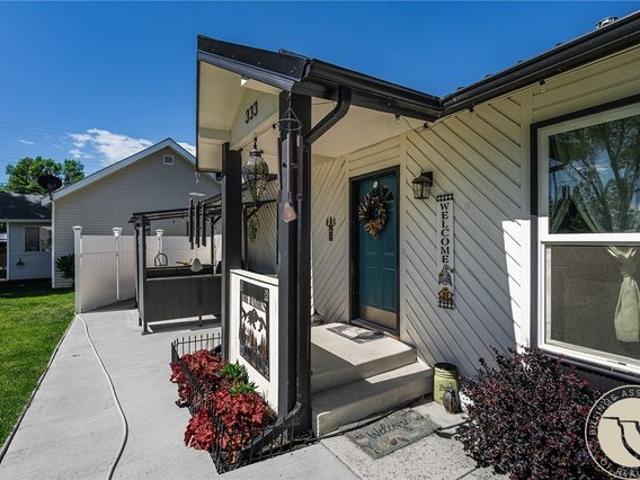 331 and 333 N Quarry St, Columbus, MT 59019