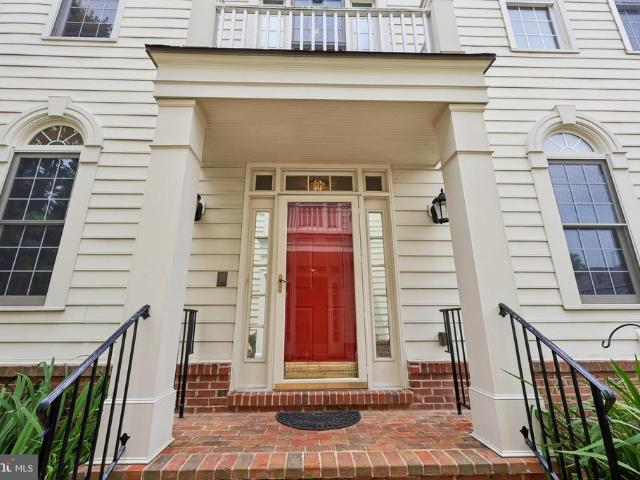 331 Alfandre Street