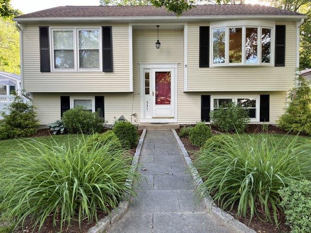 331 Beachwood Dr, East Greenwich, RI 02818