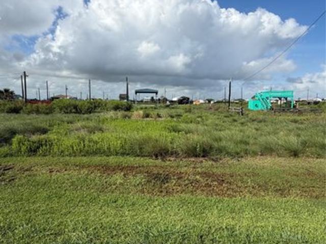 331 Blue Water Blvd, Sargent, TX 77414