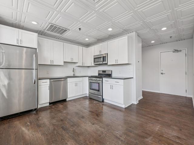 331 Bloomfield Ave