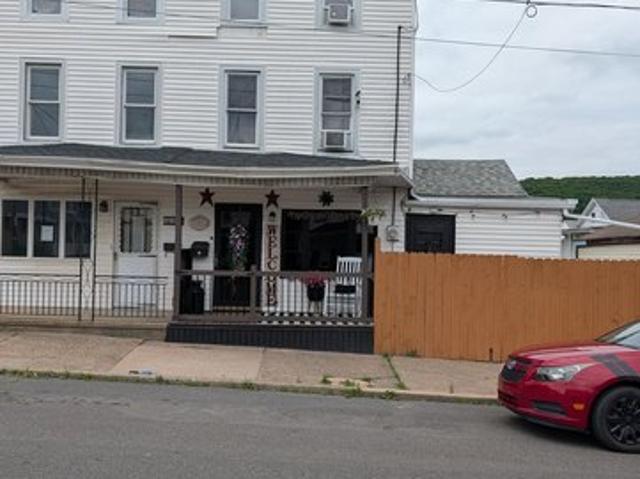 331 E 3rd St, Mount Carmel, PA 17851