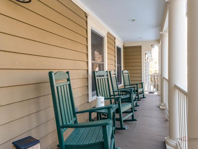 331 E Winchester Road