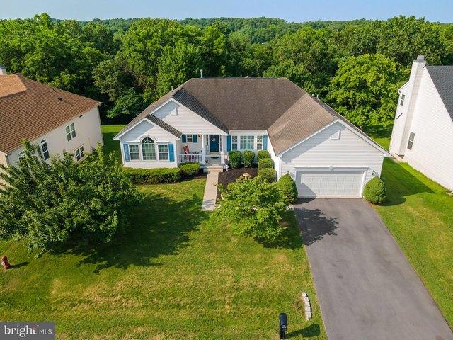 331 Hogan Dr, Martinsburg, WV 25405