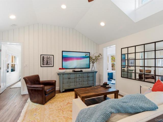 331 Hudson Terrace