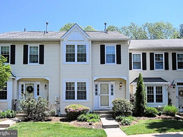 331 Ivanhoe Ct, Langhorne, PA 19047
