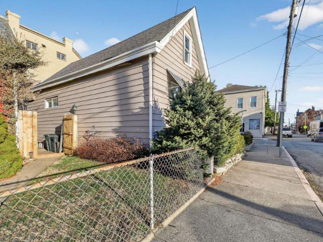 331 Lafayette Avenue