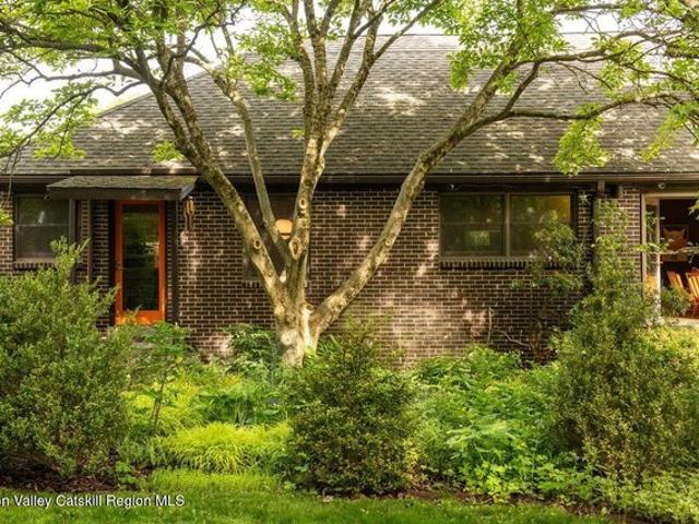 331 Mount Merino Rd, Hudson, NY 12534