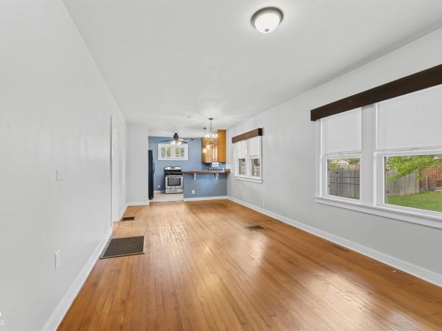 331 N 17th Avenue