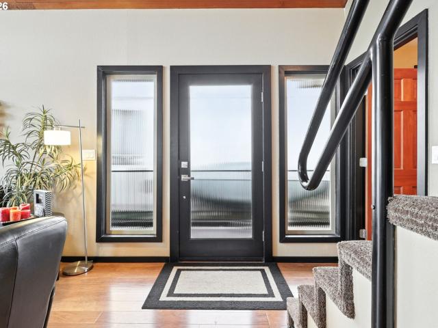 331 NE Bridgeton # 10
