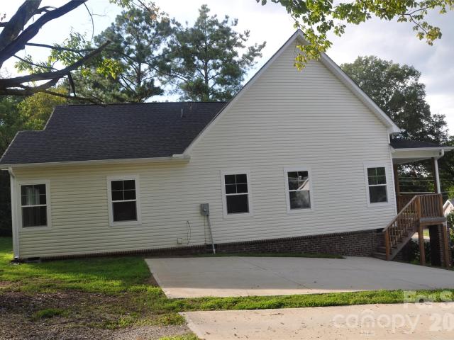 331 nesbit Avenue