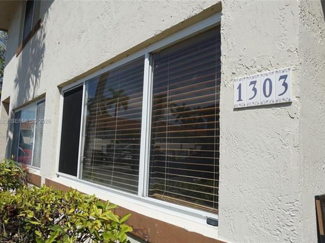 331 NW 82nd Ave Apt 1303, Miami, FL 33126