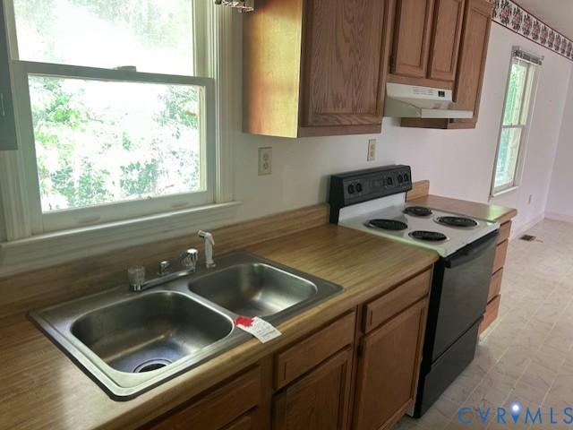 331 Pettus St, South Hill, VA 23970 | MLS #2610