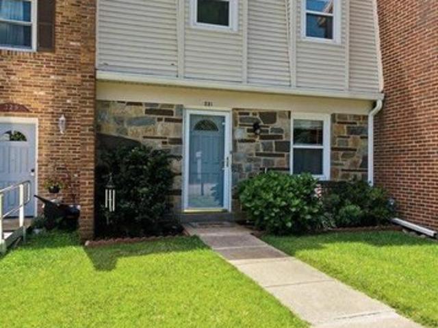 331 Rock Spring Dr SW, Leesburg, VA 20175