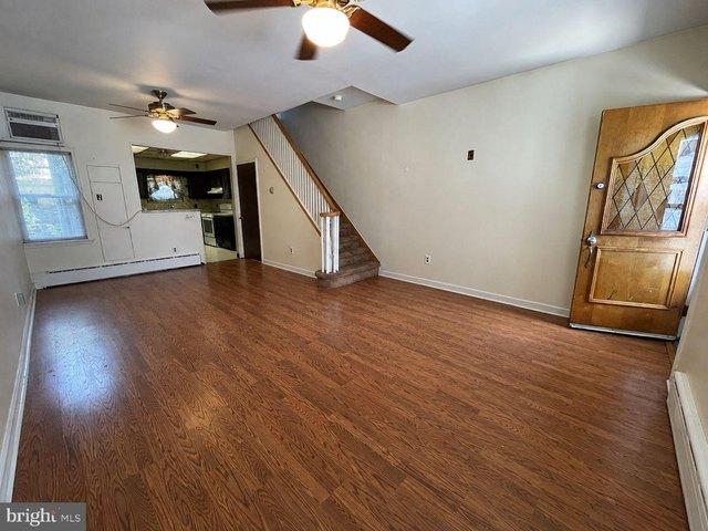 331 Roseberry St, Philadelphia, PA 19148