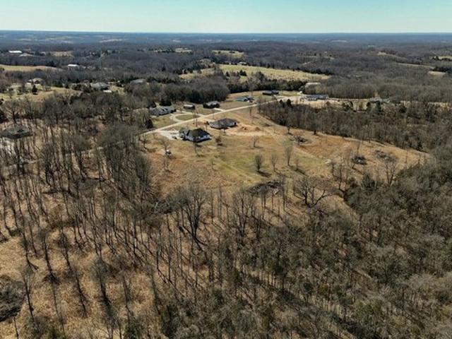 331 Raspberry Rd, Highlandville, MO 65669