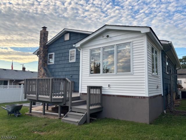 331 W Frech Ave