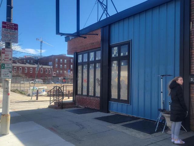 331 W Girard Avenue