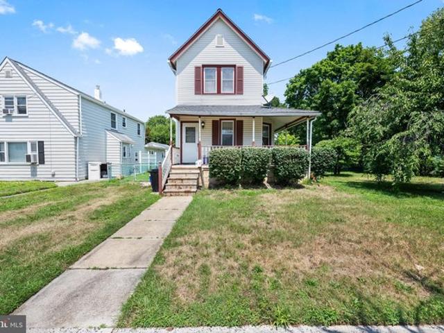 331 W Jackson Ave, Magnolia, NJ 08049