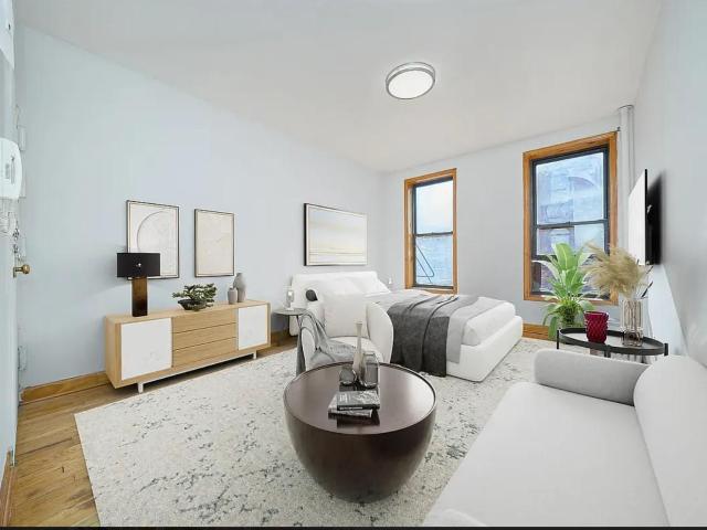 331 West 43rd Street, New York, NY