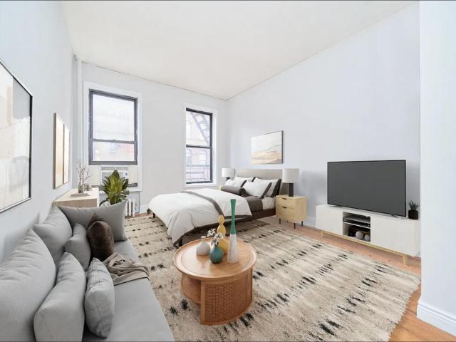 331 West 43rd Street, New York, NY