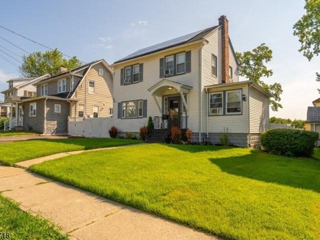 331 Thompson Ave, Roselle, NJ 07203