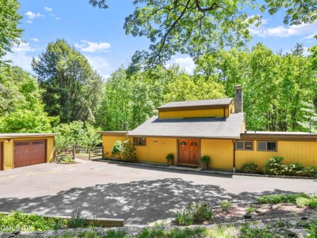 331 Valley Rd, Greenwich, CT 06807