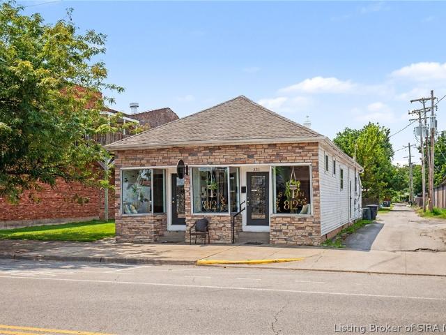 331 Vincennes Street