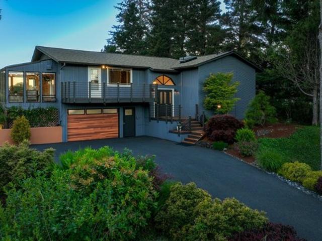 33247 Wood Duck Ln, Warrenton, OR 97146