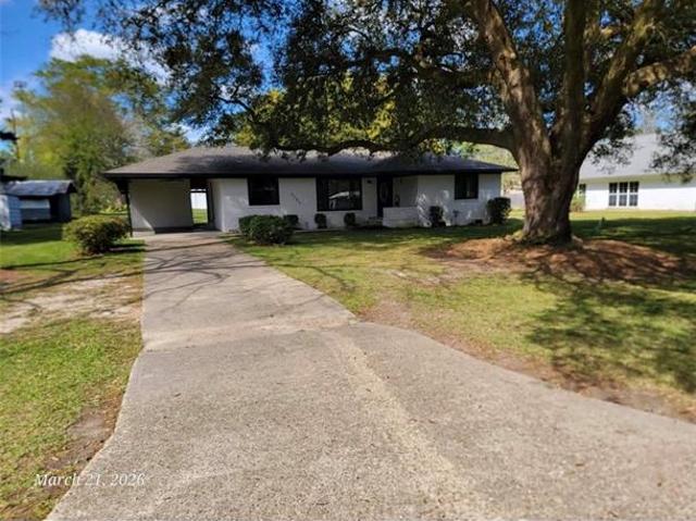 3324 Main St, Slaughter, LA 70777 | MLS #2552 | Compass