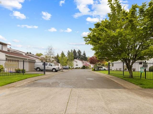3324 NE 29th St, Gresham, OR 97030