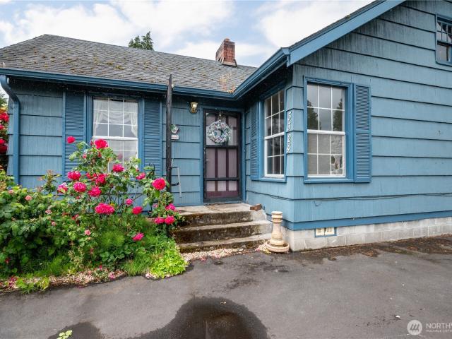 3324 Ocean Beach Highway