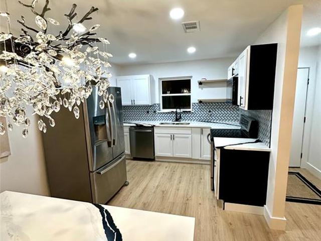 3324 E 15th St, Plano, TX 75074 | MLS #21199