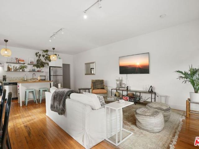 3324 Hamilton Way