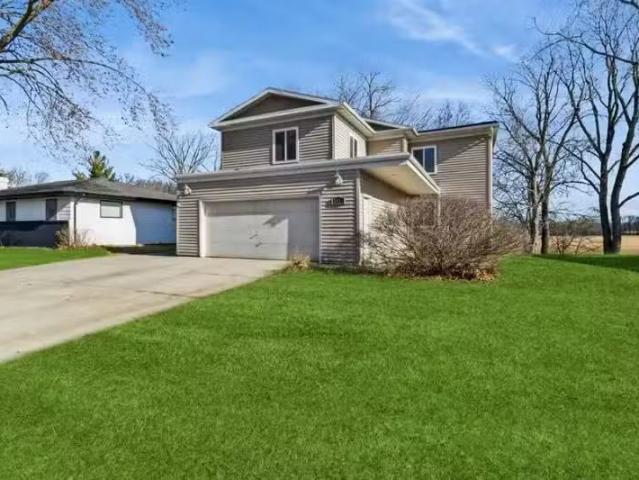 3324 JEWEL DR, AMES, IA 50010 Single Family Residence For Sale.