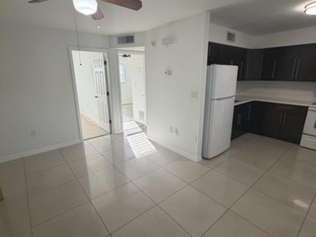 3325 Airport Pulling Rd N, Naples, FL 34105
