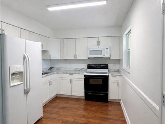 3325 Airport Rd N, Unit J6, Naples, FL 34105 | MLS #226014