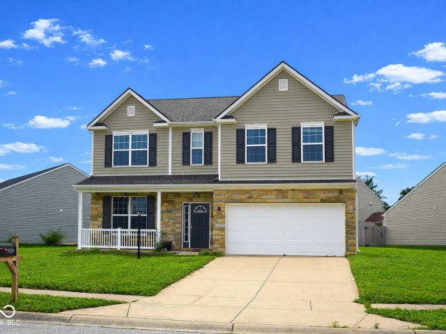 3325 Lake Stream Drive