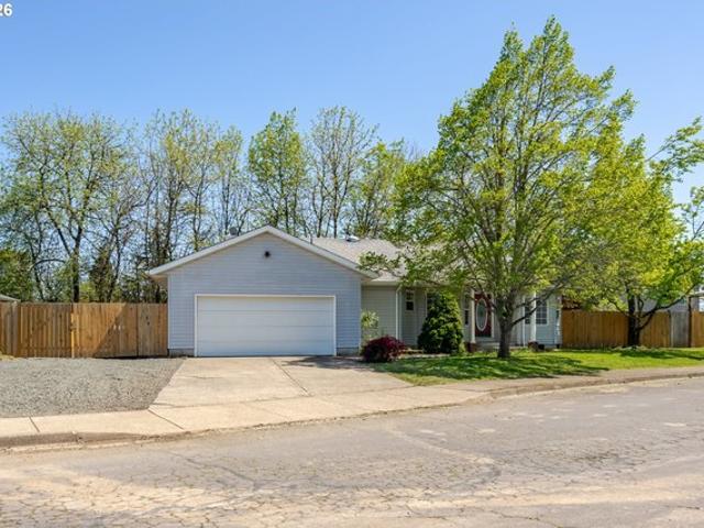3325 Quail Pl, Lebanon, OR 97355