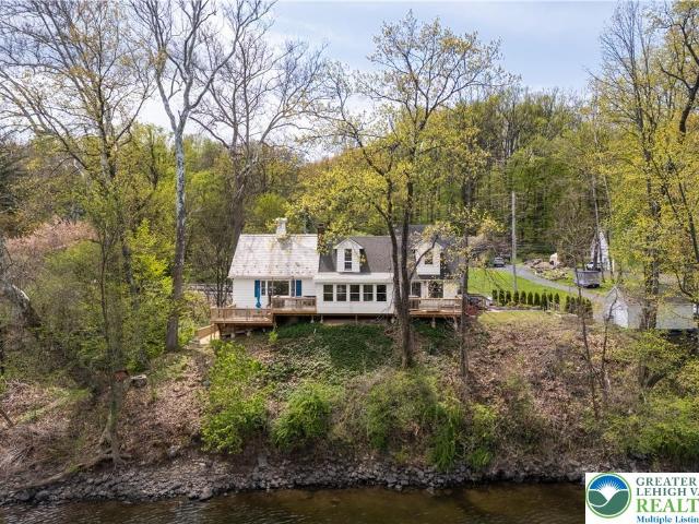 3325 River Road
