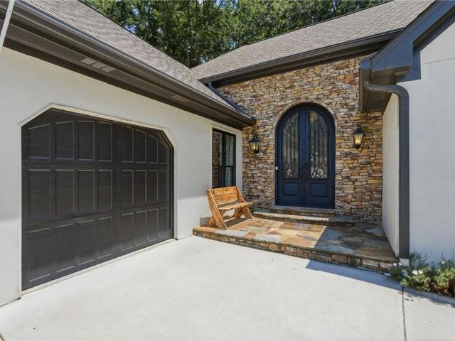3325 Sweetwater Drive