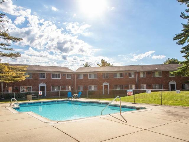 3325 Watkins Lake Rd. 1 Bedroom Apartment for Rent at 3325 Watkins Lake Rd, Sylvan Lake, MI 48328 Waterford