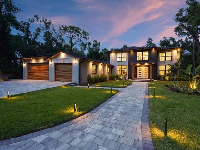 3325 Webber Woods Dr, Sarasota, FL 34240
