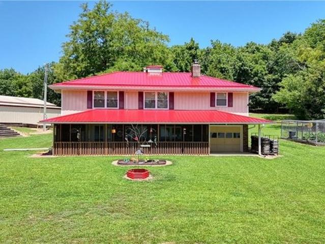 33260 Golden Acres Rd, Lincoln, MO 65338
