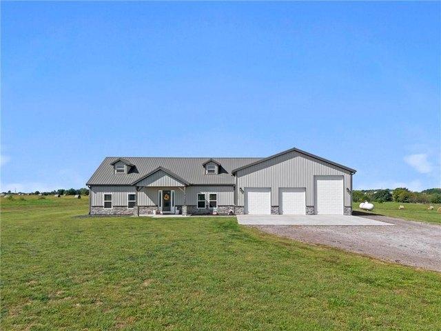 33268 Cedar Niles Rd, Paola, KS 66071